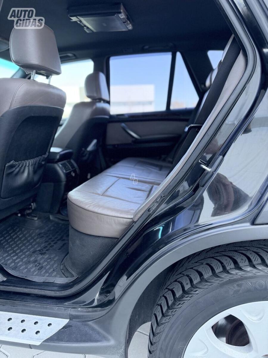 Melns BMW X5 2005 Viļņa, ar dzinēja tilpumu 3.00 L un nobraukumu 340 tūkst. km par 4700 €, foto 14 vietnē AUTOMOTO.COM.LV