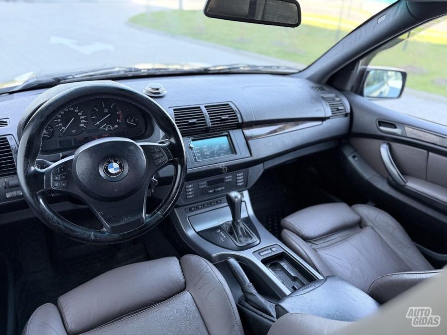 Melns BMW X5 2005 Viļņa, ar dzinēja tilpumu 3.00 L un nobraukumu 340 tūkst. km par 4700 €, foto 17 vietnē AUTOMOTO.COM.LV