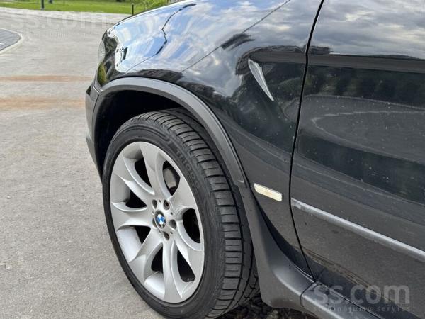 Melns BMW X5 2006 Rīga, ar dzinēja tilpumu 3.00 L un nobraukumu 317 tūkst. km par 6590 €, foto 9 vietnē AUTOMOTO.COM.LV