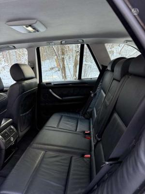 Black BMW X5 2006 in Vilnius, with an engine capacity of 2.99 L and mileage of 293 thousand km for 5000 €, photo 10 on AUTOMOTO.COM.LV