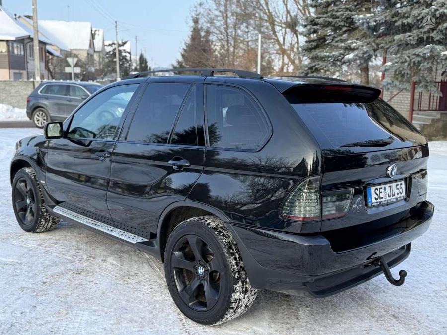 Black BMW X5 2006 in Prienai, with an engine capacity of 2.99 L and mileage of 281 thousand km for 6550 €, photo 4 on AUTOMOTO.COM.LV