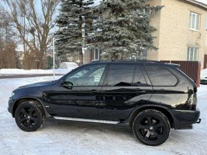Black BMW X5 2006 in Prienai, with an engine capacity of 2.99 L and mileage of 281 thousand km for 6550 €, photo 7 on AUTOMOTO.COM.LV