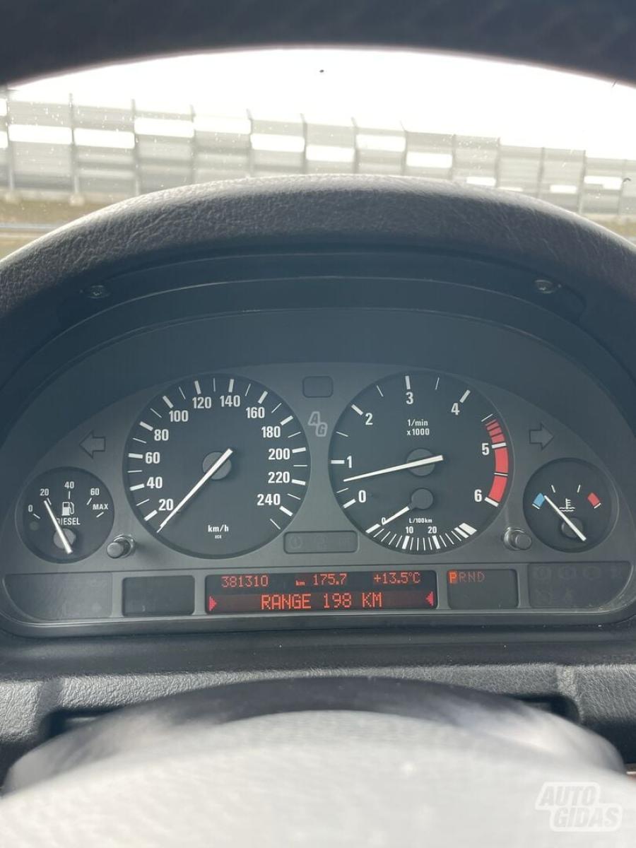 Melns BMW X5 2006 Marijampole, ar dzinēja tilpumu 3.00 L un nobraukumu 380 tūkst. km par 4600 €, foto 15 vietnē AUTOMOTO.COM.LV