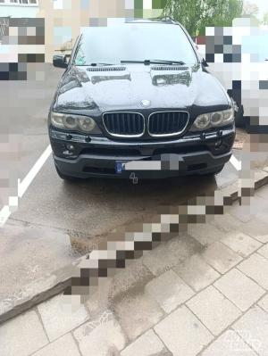 Melns BMW X5 2006 Alīta, ar dzinēja tilpumu 3.00 L un nobraukumu 351 tūkst. km par 6750 €, foto  vietnē AUTOMOTO.COM.LV