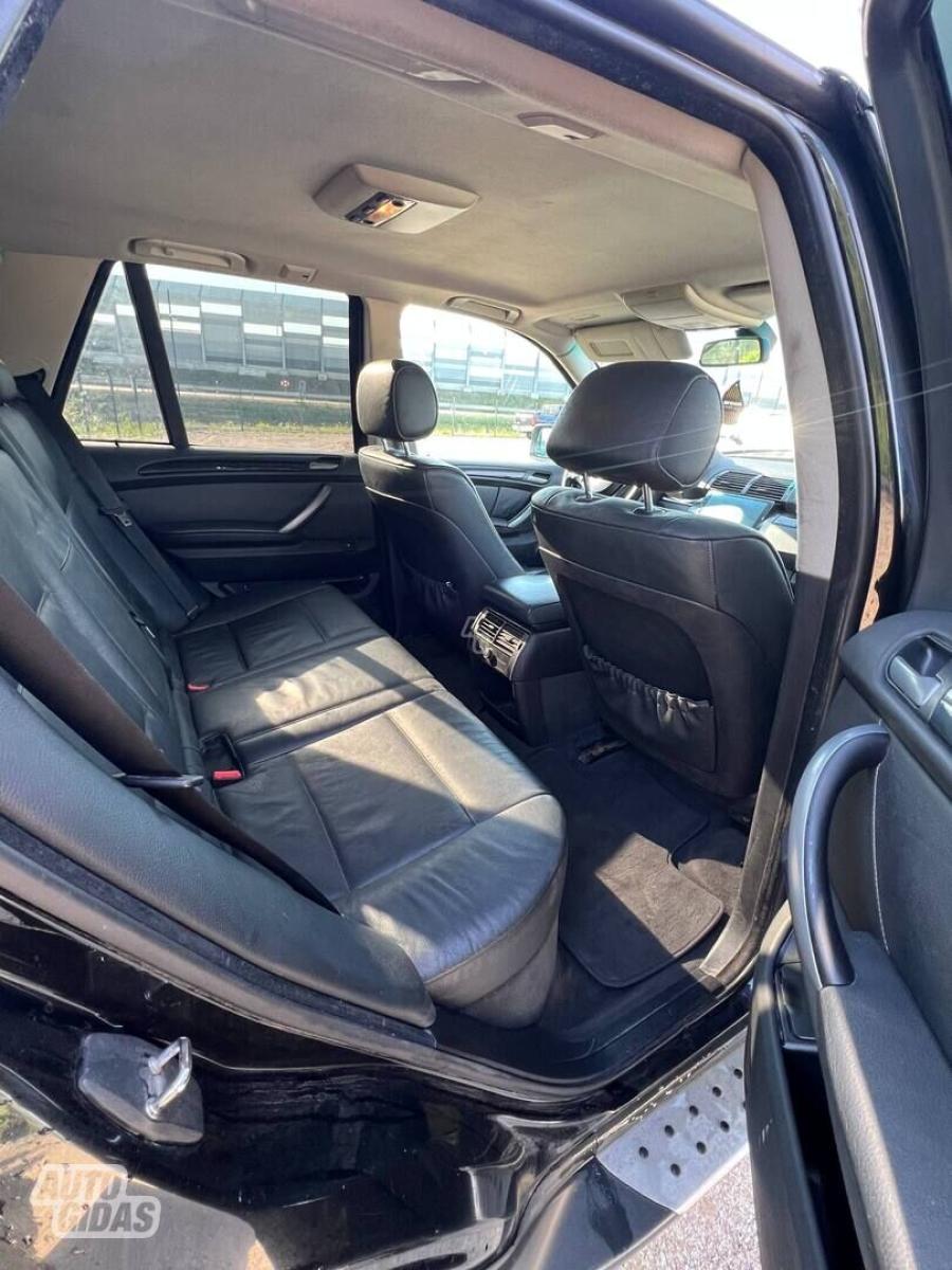 Melns BMW X5 2006 Marijampole, ar dzinēja tilpumu 3.00 L un nobraukumu 340 tūkst. km par 4600 €, foto 9 vietnē AUTOMOTO.COM.LV