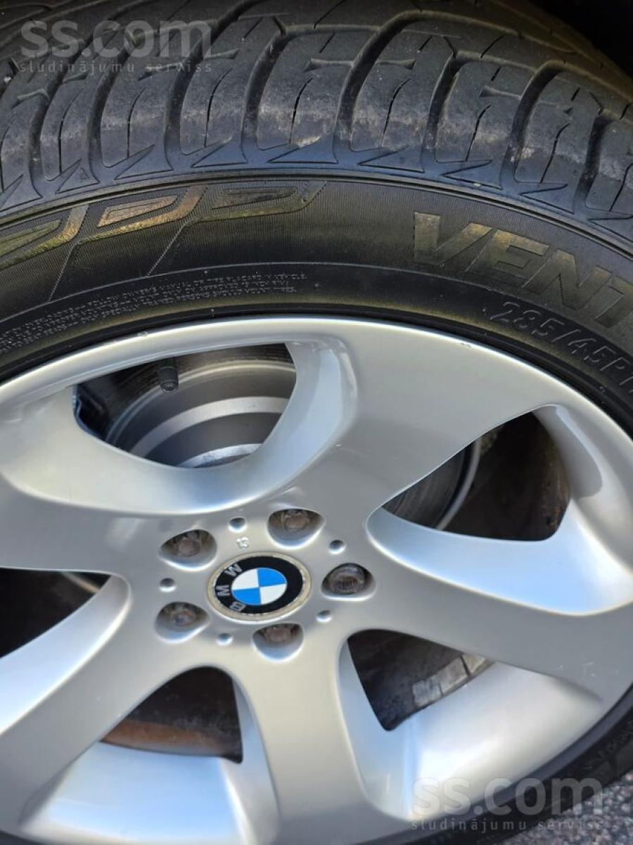 Melns BMW X5 2006 Daugavpils, ar dzinēja tilpumu 3.00 L un nobraukumu 174 tūkst. km par 10300 €, foto 19 vietnē AUTOMOTO.COM.LV