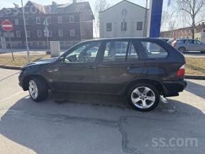 Black BMW X5 2006 in Riga, with an engine capacity of 3.00 L and mileage of 347 thousand km for 4100 €, photo 3 on AUTOMOTO.COM.LV