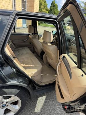 Black BMW X5 2006 in Riga, with an engine capacity of 3.00 L and mileage of 347 thousand km for 4100 €, photo 12 on AUTOMOTO.COM.LV