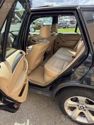 Black BMW X5 2006 in Riga, with an engine capacity of 3.00 L and mileage of 347 thousand km for 4100 €, photo 13 on AUTOMOTO.COM.LV
