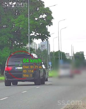 Melns BMW X5 2006 Rīga, ar dzinēja tilpumu 4.40 L un nobraukumu 252 tūkst. km par 5800 €, foto 6 vietnē AUTOMOTO.COM.LV