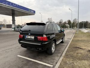 Black BMW X5 2006 in Riga, with an engine capacity of 3.00 L and mileage of 300 thousand km for 6990 €, photo 5 on AUTOMOTO.COM.LV