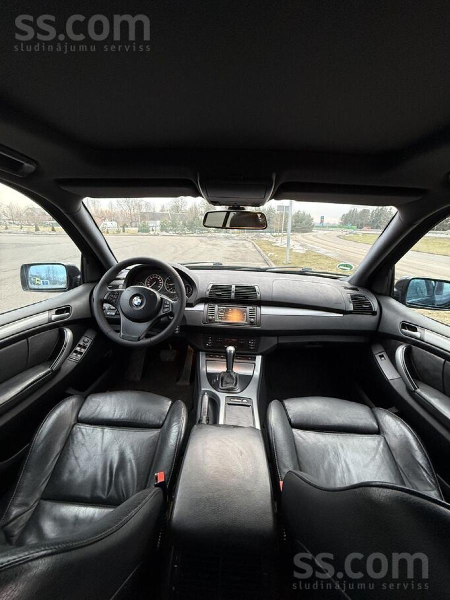 Black BMW X5 2006 in Riga, with an engine capacity of 3.00 L and mileage of 300 thousand km for 6990 €, photo 7 on AUTOMOTO.COM.LV