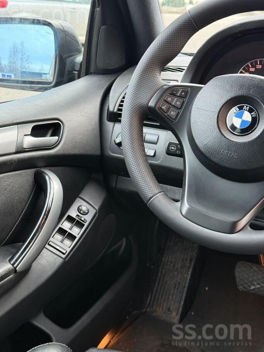 Black BMW X5 2006 in Riga, with an engine capacity of 3.00 L and mileage of 300 thousand km for 6990 €, photo 9 on AUTOMOTO.COM.LV