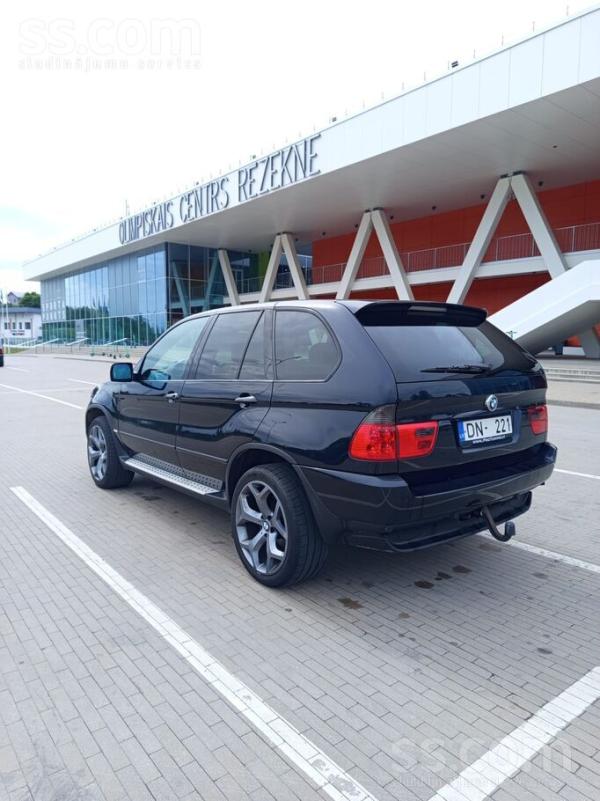 Black BMW X5 2006 in Rezekne, with an engine capacity of 3.00 L and mileage of 384 thousand km for 6700 €, photo 2 on AUTOMOTO.COM.LV