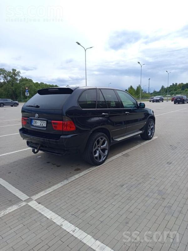 Black BMW X5 2006 in Rezekne, with an engine capacity of 3.00 L and mileage of 384 thousand km for 6700 €, photo 5 on AUTOMOTO.COM.LV