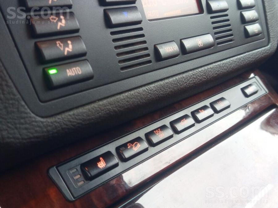 Melns BMW X5 2006 Rēzekne, ar dzinēja tilpumu 3.00 L un nobraukumu 384 tūkst. km par 6700 €, foto 9 vietnē AUTOMOTO.COM.LV