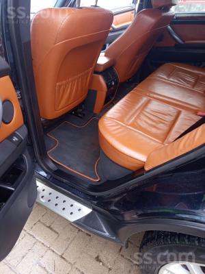 Melns BMW X5 2006 Rēzekne, ar dzinēja tilpumu 3.00 L un nobraukumu 384 tūkst. km par 6700 €, foto 10 vietnē AUTOMOTO.COM.LV