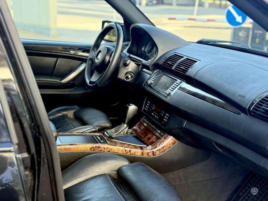 Melns BMW X5 2006 Viļņa, ar dzinēja tilpumu 3.00 L un nobraukumu 289 tūkst. km par 6600 €, foto 13 vietnē AUTOMOTO.COM.LV