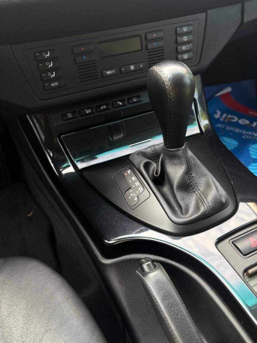 Melns BMW X5 2006 Rīga, ar dzinēja tilpumu 3.00 L un nobraukumu 173 tūkst. km par 9990 €, foto 19 vietnē AUTOMOTO.COM.LV