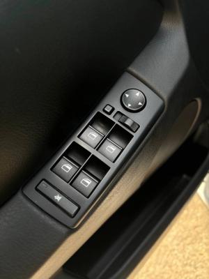 Melns BMW X5 2006 Rīga, ar dzinēja tilpumu 3.00 L un nobraukumu 173 tūkst. km par 9990 €, foto 22 vietnē AUTOMOTO.COM.LV