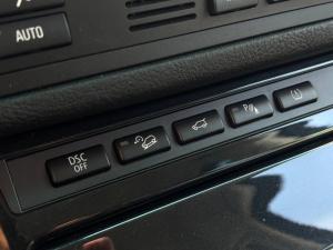 Melns BMW X5 2006 Rīga, ar dzinēja tilpumu 3.00 L un nobraukumu 173 tūkst. km par 9990 €, foto 23 vietnē AUTOMOTO.COM.LV