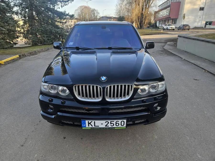 Black BMW X5 2006 in Jekabpils, with an engine capacity of 3.00 L and mileage of 331 thousand km for 4790 €, photo 3 on AUTOMOTO.COM.LV