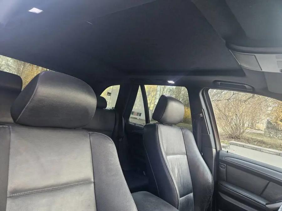 Black BMW X5 2006 in Jekabpils, with an engine capacity of 3.00 L and mileage of 331 thousand km for 4790 €, photo 27 on AUTOMOTO.COM.LV
