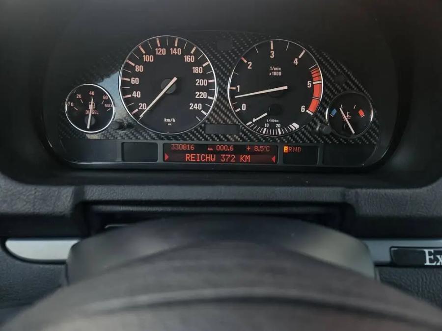 Black BMW X5 2006 in Jekabpils, with an engine capacity of 3.00 L and mileage of 331 thousand km for 4790 €, photo 29 on AUTOMOTO.COM.LV