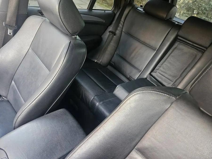 Black BMW X5 2006 in Jekabpils, with an engine capacity of 3.00 L and mileage of 331 thousand km for 4790 €, photo 33 on AUTOMOTO.COM.LV