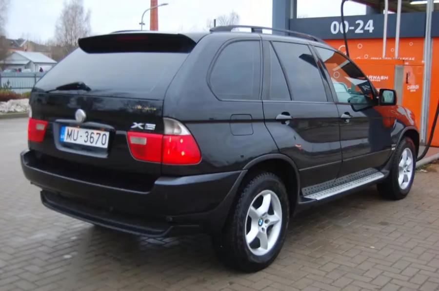Melns BMW X5 2006 Jēkabpils, ar dzinēja tilpumu 3.00 L un nobraukumu 309 tūkst. km par 6499 €, foto 12 vietnē AUTOMOTO.COM.LV