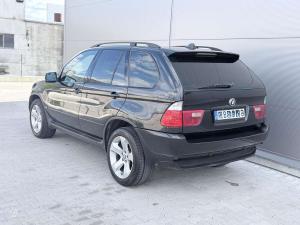 Black BMW X5 2006 in Vilnius, with an engine capacity of 2.99 L and mileage of 315 thousand km for 4300 €, photo 5 on AUTOMOTO.COM.LV