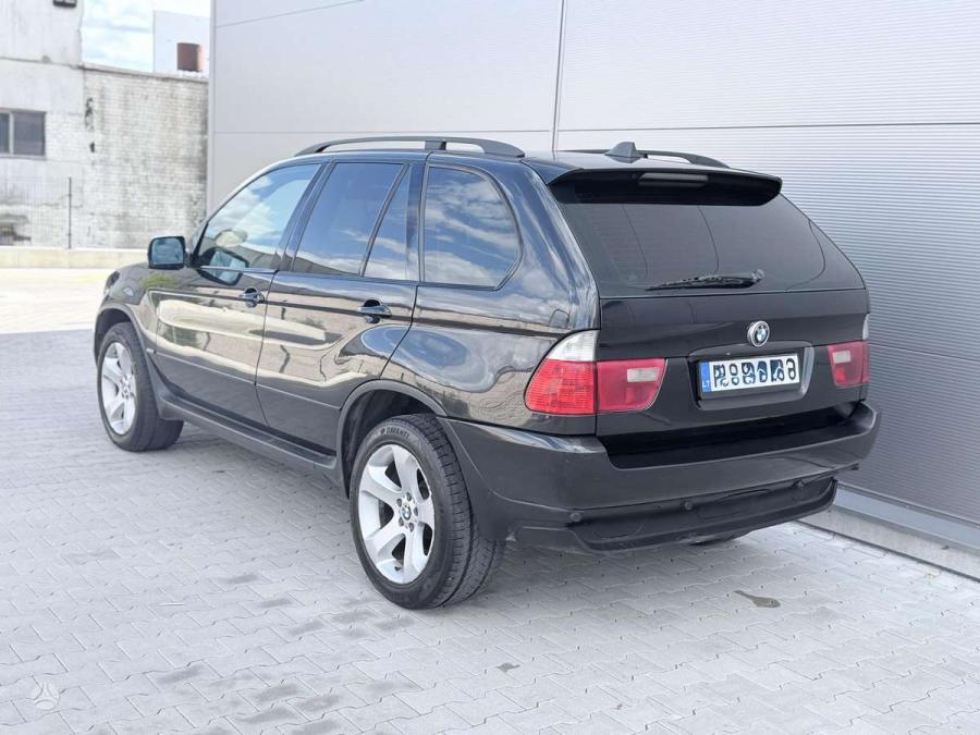 Black BMW X5 2006 in Vilnius, with an engine capacity of 2.99 L and mileage of 315 thousand km for 4300 €, photo 5 on AUTOMOTO.COM.LV