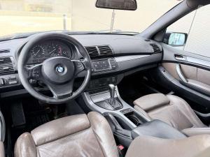 Black BMW X5 2006 in Vilnius, with an engine capacity of 2.99 L and mileage of 315 thousand km for 4300 €, photo 11 on AUTOMOTO.COM.LV