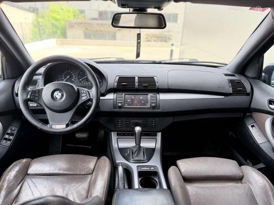 Black BMW X5 2006 in Vilnius, with an engine capacity of 2.99 L and mileage of 315 thousand km for 4300 €, photo 12 on AUTOMOTO.COM.LV
