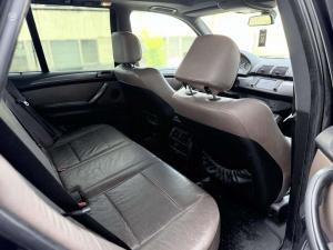 Black BMW X5 2006 in Vilnius, with an engine capacity of 2.99 L and mileage of 315 thousand km for 4300 €, photo 13 on AUTOMOTO.COM.LV