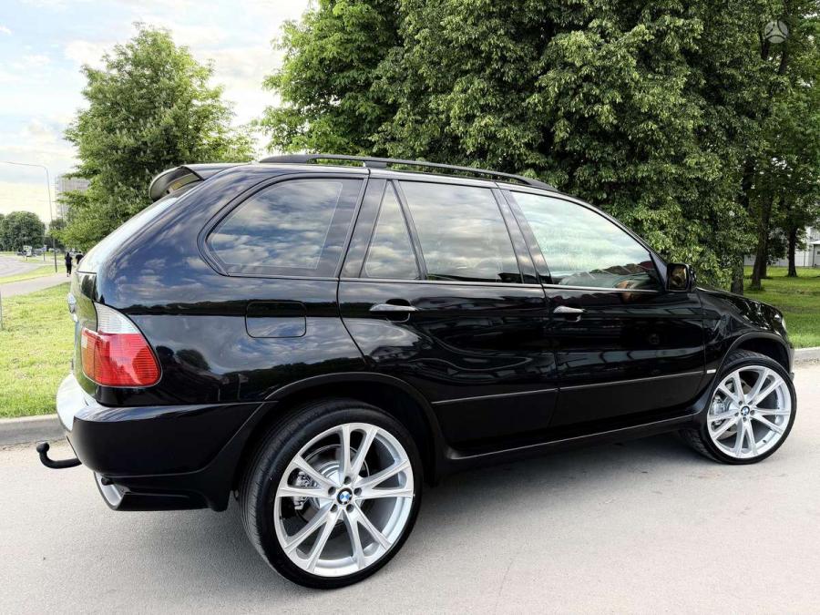 Black BMW X5 2006 in Kaunas, with an engine capacity of 2.99 L and mileage of 375 thousand km for 5700 €, photo 4 on AUTOMOTO.COM.LV