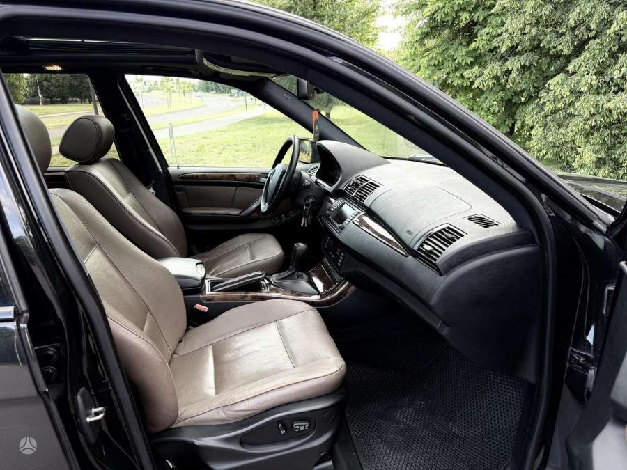 Black BMW X5 2006 in Kaunas, with an engine capacity of 2.99 L and mileage of 375 thousand km for 5700 €, photo 13 on AUTOMOTO.COM.LV