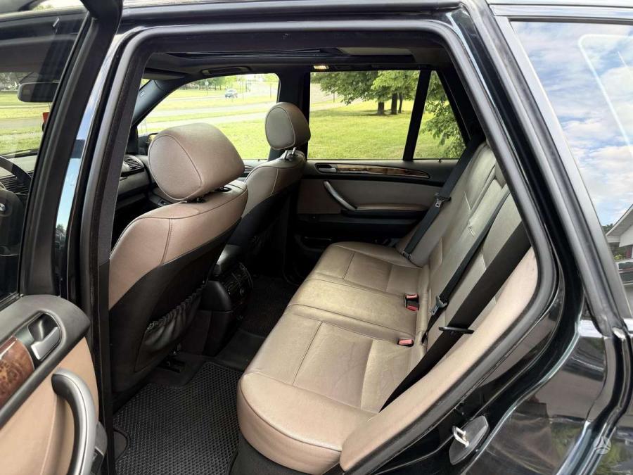 Black BMW X5 2006 in Kaunas, with an engine capacity of 2.99 L and mileage of 375 thousand km for 5700 €, photo 14 on AUTOMOTO.COM.LV