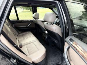 Black BMW X5 2006 in Kaunas, with an engine capacity of 2.99 L and mileage of 375 thousand km for 5700 €, photo 15 on AUTOMOTO.COM.LV