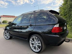 Black BMW X5 2006 in Kaunas, with an engine capacity of 2.99 L and mileage of 375 thousand km for 5700 €, photo 21 on AUTOMOTO.COM.LV