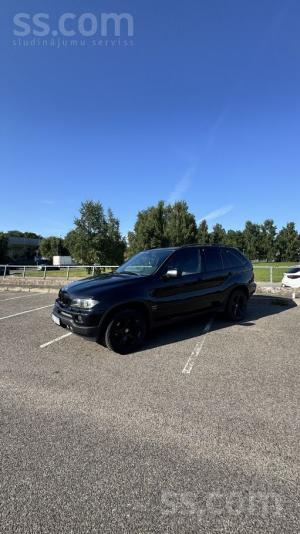 Black BMW X5 2006 in Riga, with an engine capacity of 3.00 L and mileage of 360 thousand km for 5000 €, photo 3 on AUTOMOTO.COM.LV