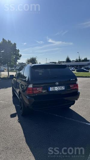 Black BMW X5 2006 in Riga, with an engine capacity of 3.00 L and mileage of 360 thousand km for 5000 €, photo 5 on AUTOMOTO.COM.LV