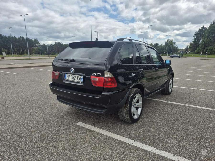 Melns BMW X5 2006 Viļņa, ar dzinēja tilpumu 2.99 L un nobraukumu 228 tūkst. km par 4700 €, foto 6 vietnē AUTOMOTO.COM.LV