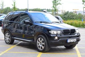 Black BMW X5 2006 in Vilnius, with an engine capacity of 3.00 L and mileage of 312 thousand km for 5650 €, photo 4 on AUTOMOTO.COM.LV