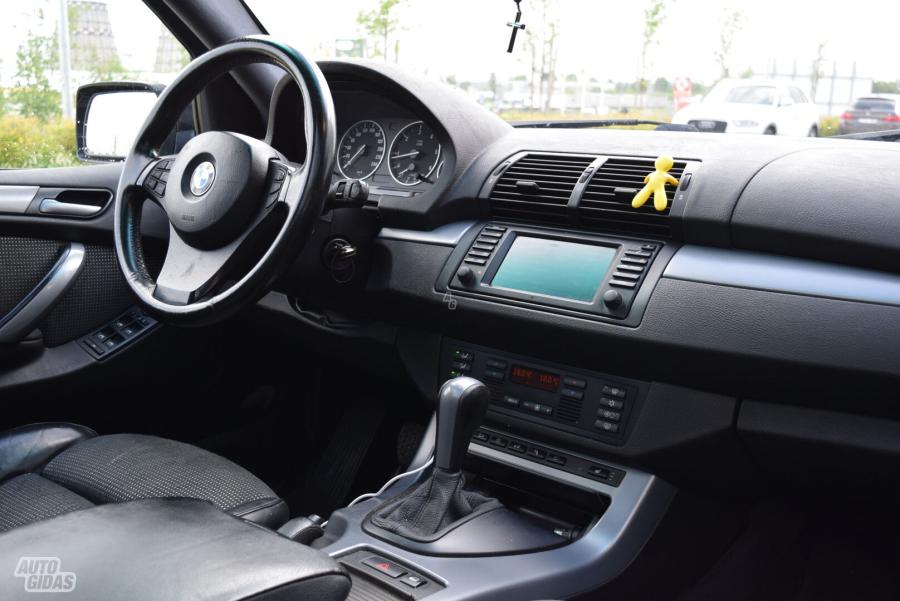 Black BMW X5 2006 in Vilnius, with an engine capacity of 3.00 L and mileage of 312 thousand km for 5650 €, photo 16 on AUTOMOTO.COM.LV