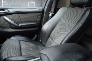 Black BMW X5 2006 in Vilnius, with an engine capacity of 3.00 L and mileage of 312 thousand km for 5650 €, photo 20 on AUTOMOTO.COM.LV