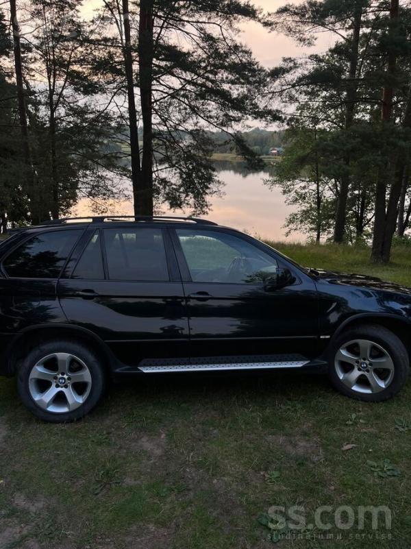 Black BMW X5 2006 in Rezekne, with an engine capacity of 3.00 L and mileage of 289 thousand km for 6555 €, photo 2 on AUTOMOTO.COM.LV