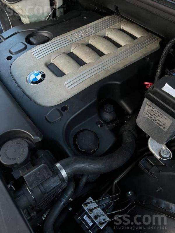 Black BMW X5 2006 in Rezekne, with an engine capacity of 3.00 L and mileage of 289 thousand km for 6555 €, photo 8 on AUTOMOTO.COM.LV