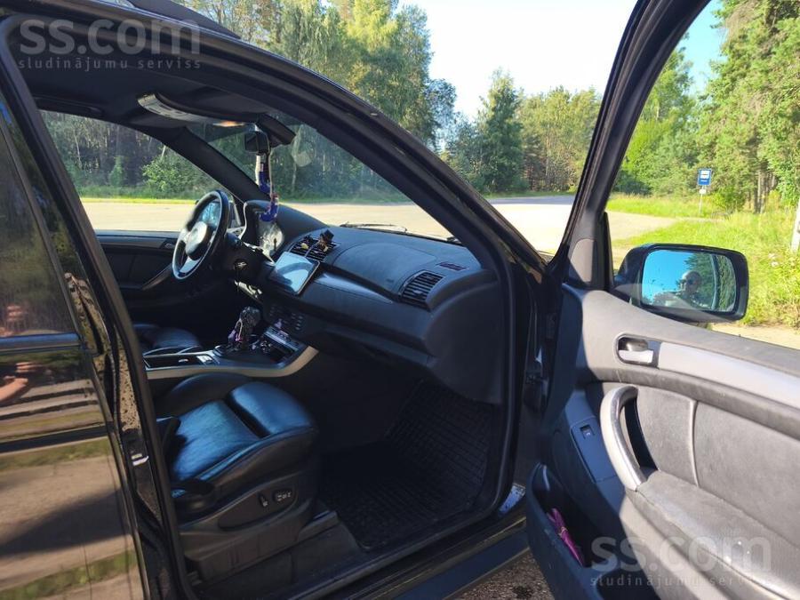 Black BMW X5 2006 in Daugavpils, with an engine capacity of 3.00 L and mileage of 349 thousand km for 5300 €, photo 7 on AUTOMOTO.COM.LV