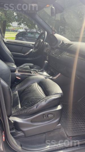 Melns BMW X5 2006 Rīga, ar dzinēja tilpumu 3.00 L un nobraukumu 342 tūkst. km par 5900 €, foto 9 vietnē AUTOMOTO.COM.LV